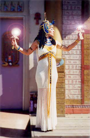 De Egyptische priesteres - Egyptian Realms